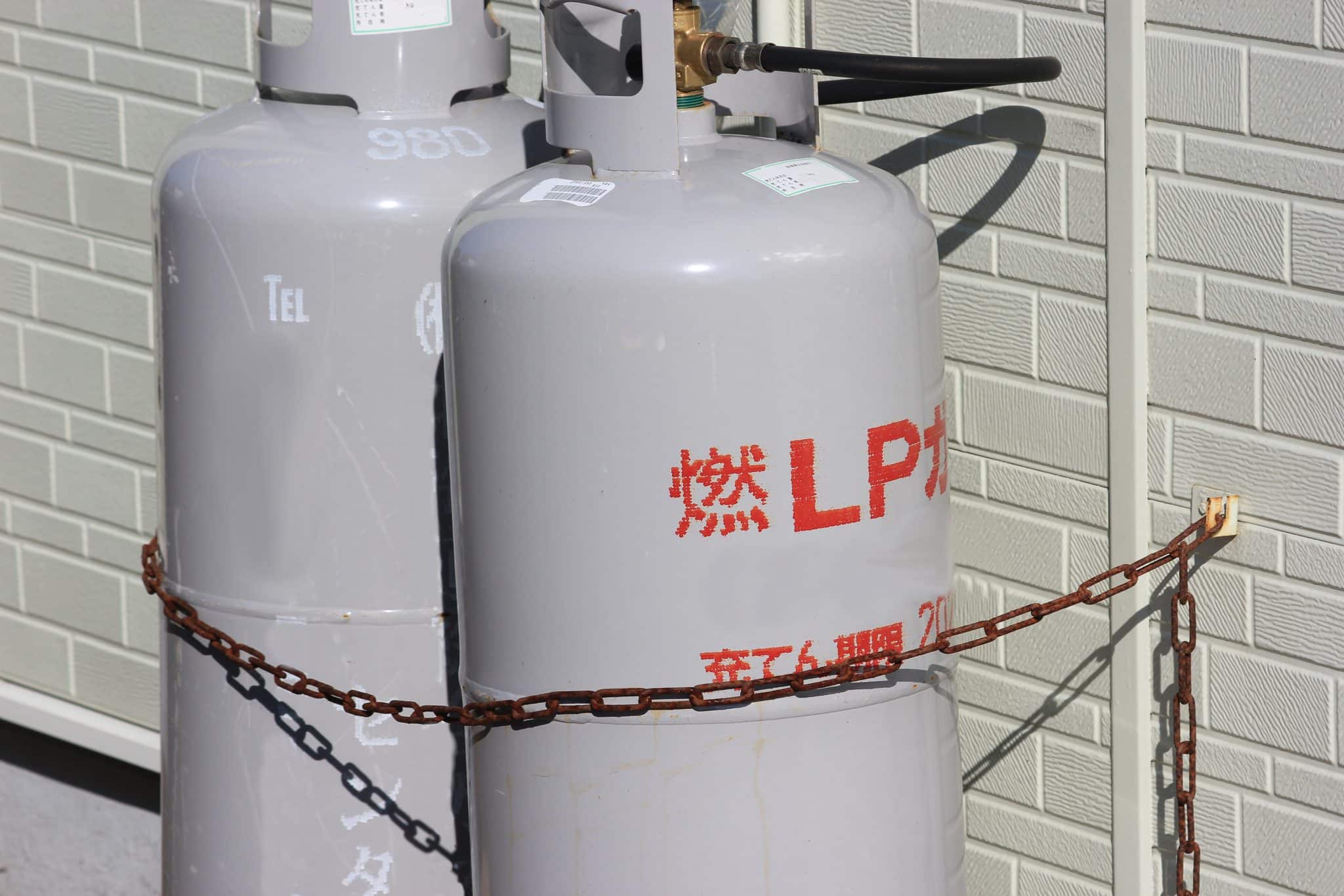 LNG（液化天然ガス）とは？特徴・用途やLPGとの違いまでご紹介！ - accel.